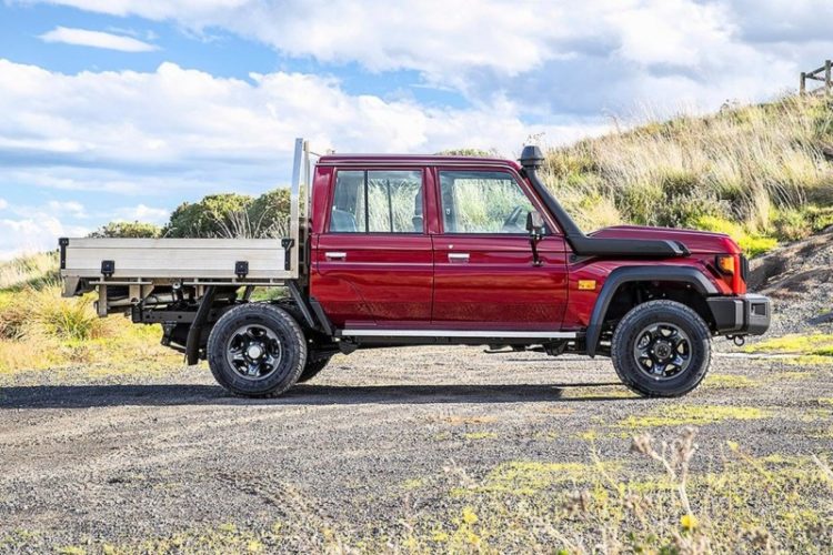 トゥルーピー＆ピックアップ！海外向けランクル70が羨ましい！ | ランクル70研究所 / LC70.Labo